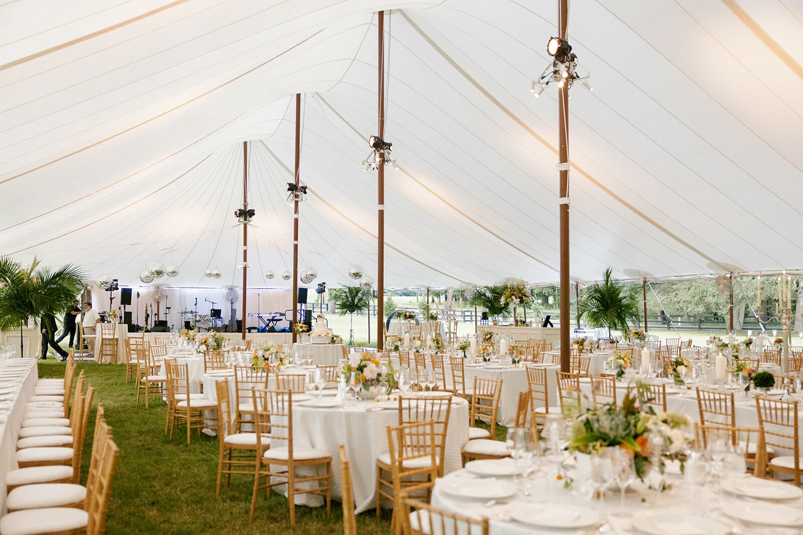 Anne + James | Stoneleigh Estate Wedding - La Fête